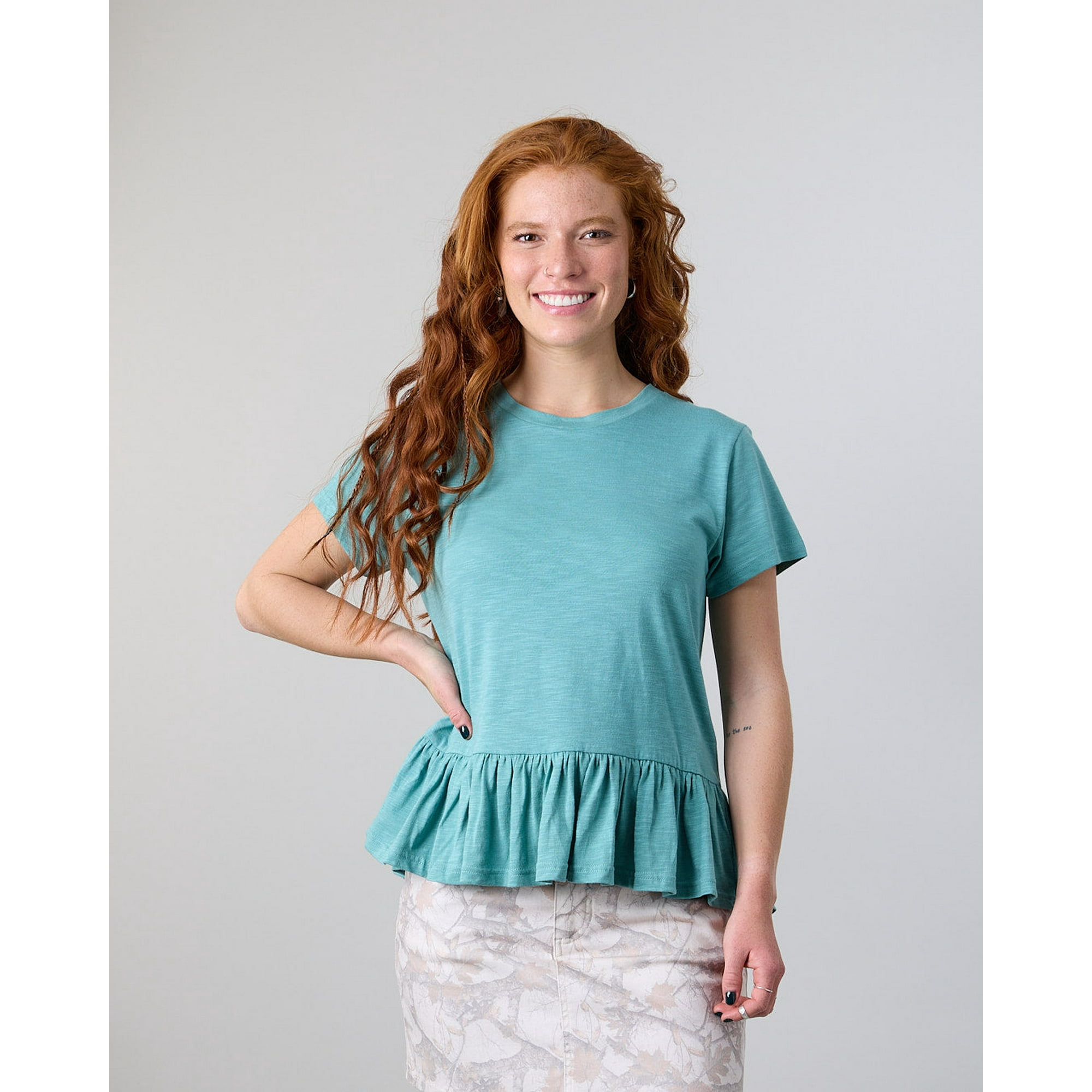 Polera Mujer ruedo con vuelos Polemic | Lider