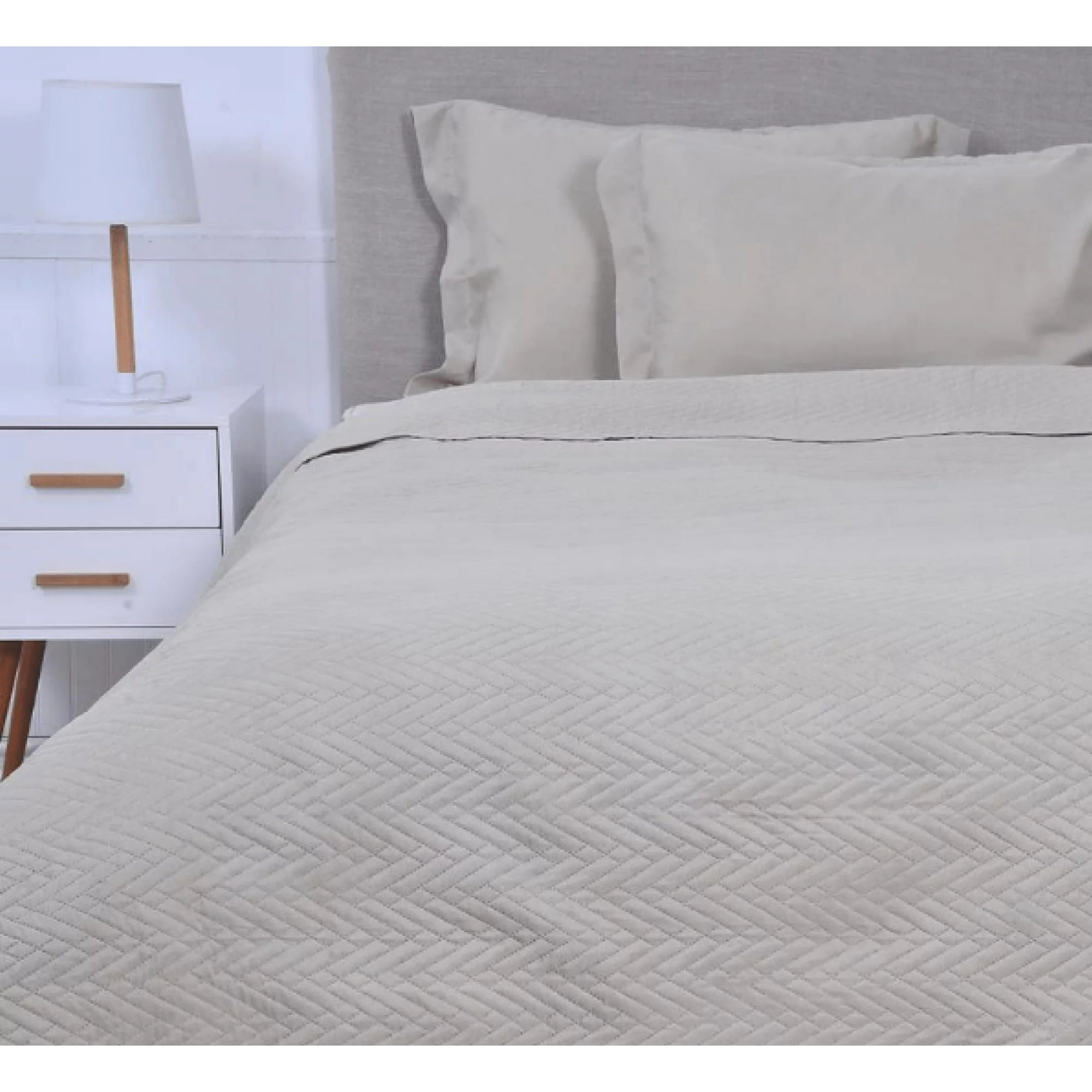 MASHINI QUILT CORDOBA LISA 2 P GRIS | Lider